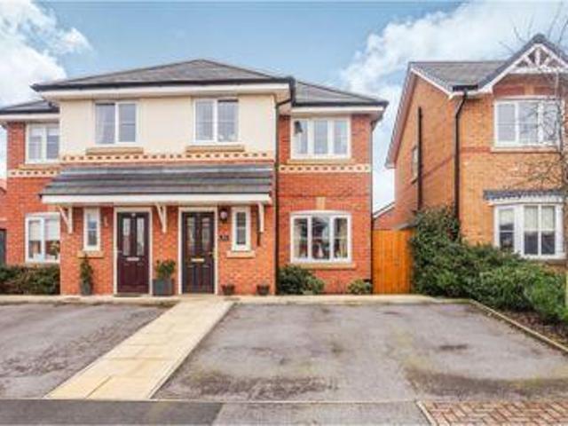 3 Bedrooms Semi detached house for sale in Jubilee Gardens, Blackpool FY3