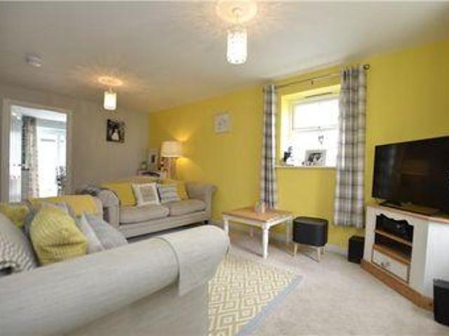 3 Bedrooms Semi detached house for sale in Oak Leaze, Patchway, Bristol BS34