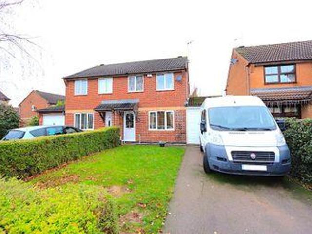 3 Bedrooms Semi detached house for sale in Oakwood Close, Leicester Forest East, Leicester LE3