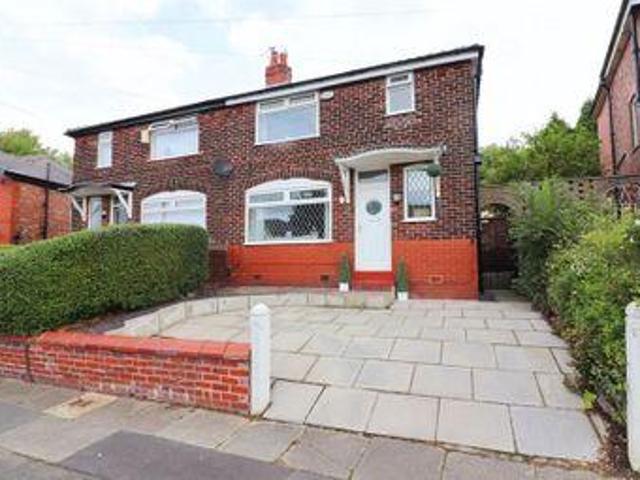 3 Bedrooms Semi detached house for sale in Oakwood Drive, Salford, Manchester M6