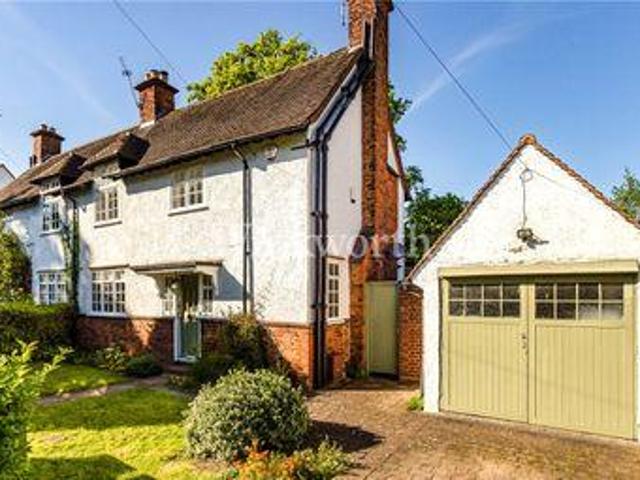 3 Bedrooms Semi detached house for sale in Oakwood Road, London NW11