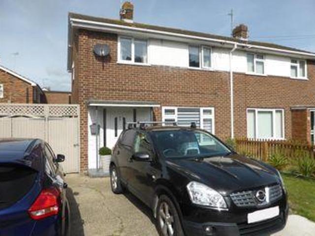 3 Bedrooms Semi detached house for sale in Old Bridge Road, Whitstable, Kent CT5