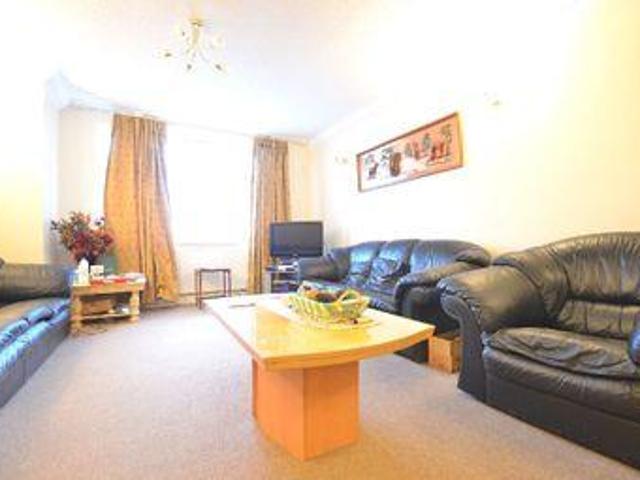 3 Bedrooms Semi detached house for sale in Oldborough Road, Wembley HA0