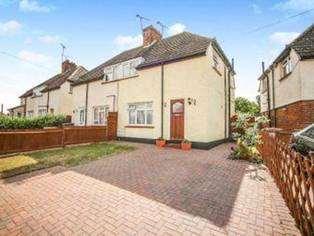 3 Bedrooms Semi detached house for sale in Orchard Lea, Gravesend DA13