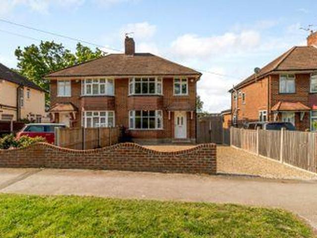 3 Bedrooms Semi detached house for sale in Oriental Road, Woking GU22