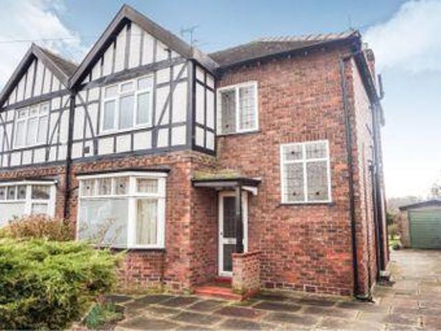 3 Bedrooms Semi detached house for sale in Outwood Drive, Heald Green SK8