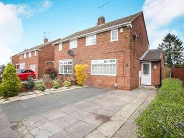 3 Bedrooms Semi detached house for sale in Overfield Road, Luton LU2