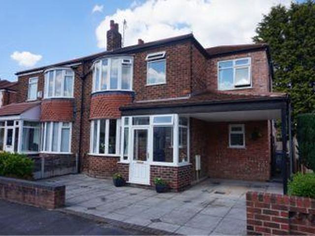 3 Bedrooms Semi detached house for sale in Overton Crescent, Sale M33