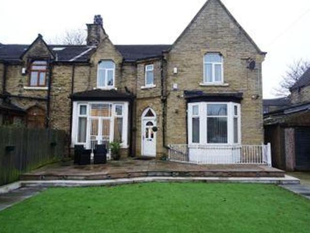 3 Bedrooms Semi detached house for sale in Lower Rushton Road, Bradford, West Yorkshire BD3