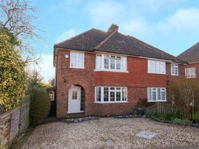 3 Bedrooms Semi detached house for sale in Lowndes Avenue, Chesham HP5