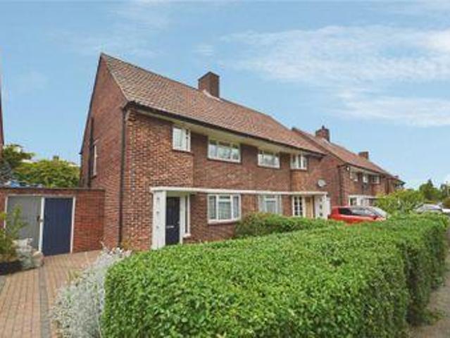 3 Bedrooms Semi detached house for sale in Long Lane, Croydon CR0