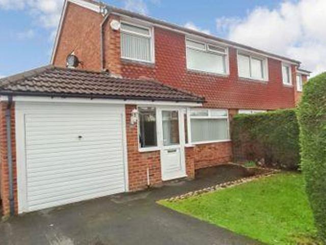 3 Bedrooms Semi detached house for sale in Longdown Road, West Heath, Congleton, Cheshire CW12