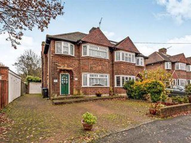 3 Bedrooms Semi detached house for sale in Lorne Avenue, Croydon CR0