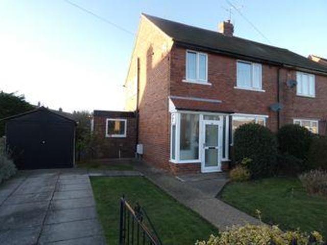 3 Bedrooms Semi detached house for sale in Lauder Road, Doncaster DN5