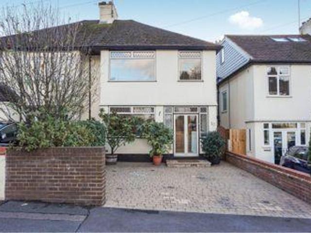 3 Bedrooms Semi detached house for sale in Lawn Lane, Hemel Hempstead HP3
