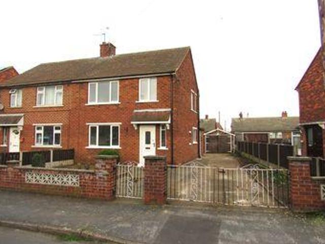 3 Bedrooms Semi detached house for sale in Laburnum Drive, Armthorpe DN3