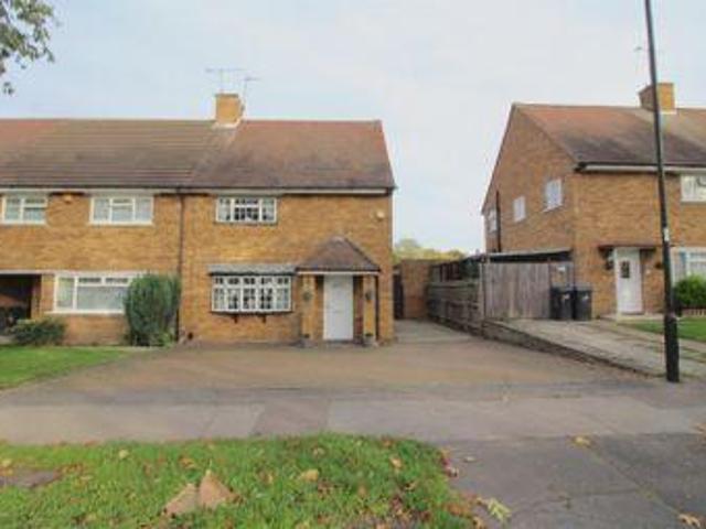 3 Bedrooms Semi detached house for sale in Lackmore Road, Enfield EN1