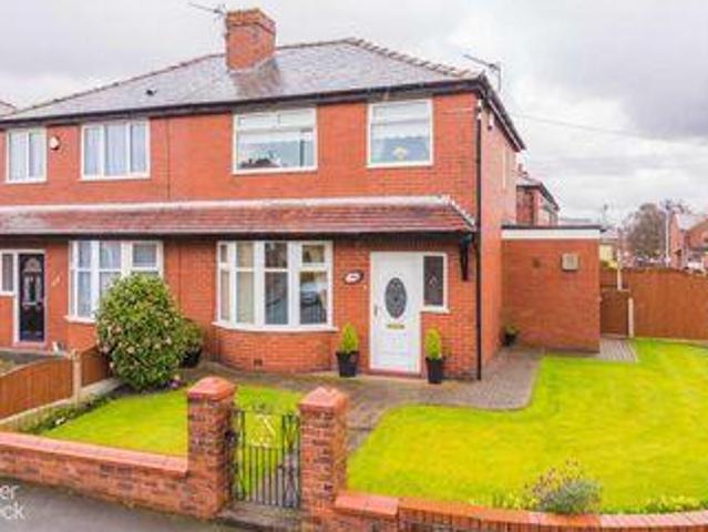 3 Bedrooms Semi detached house for sale in Lambeth Street, Atherton, Manchester M46