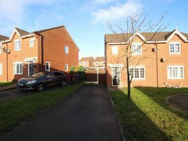 3 Bedrooms Semi detached house for sale in Langton Close, Blackburn BB2