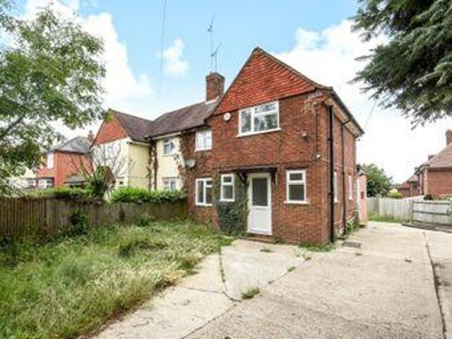 3 Bedrooms Semi detached house for sale in Lane End, Buckinghamshire HP14