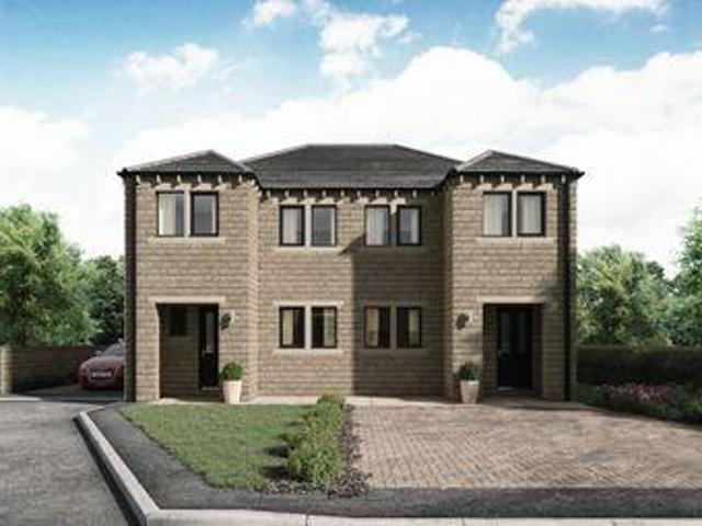 3 Bedrooms Semi detached house for sale in Leak Hall Crescent, Denby Dale, Huddersfield, West Yorkshire HD8