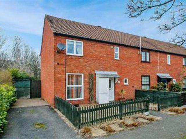 3 Bedrooms Semi detached house for sale in Lenthall Close, Bradwell Village, Milton Keynes, Bucks MK13