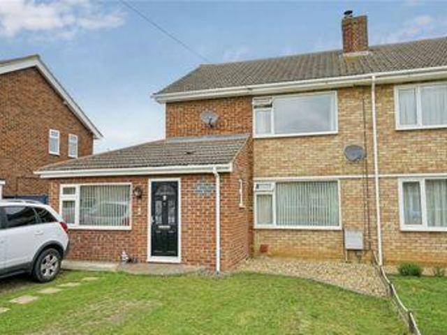 3 Bedrooms Semi detached house for sale in Little Paxton, St Neots, Cambridgeshire PE19
