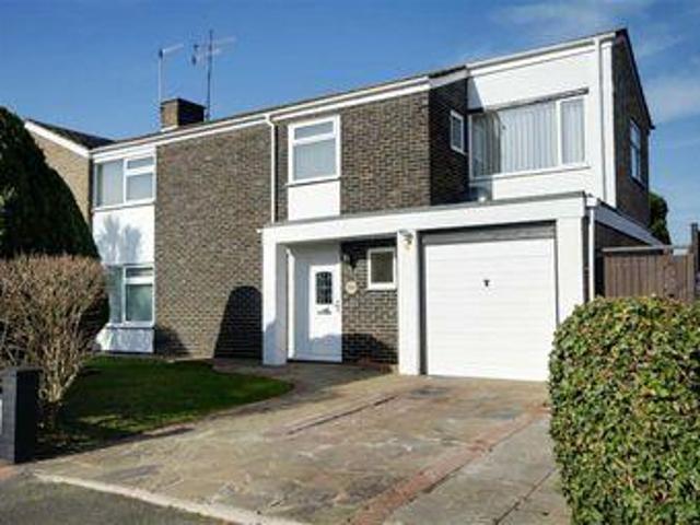3 Bedrooms Semi detached house for sale in Littlehampton Road, Worthing, West Sussex BN13