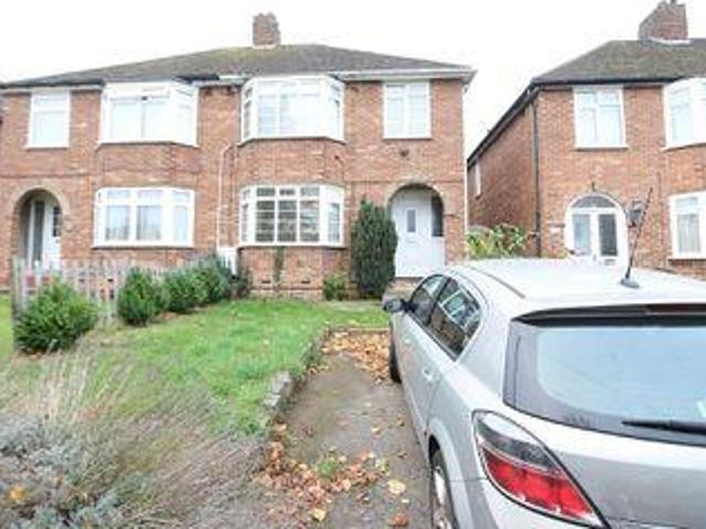 3 Bedrooms Semi detached house for sale in Lime Avenue, Luton, Bedfordshire LU4
