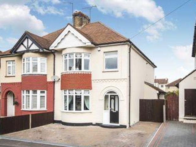 3 Bedrooms Semi detached house for sale in Lime Avenue, Northfleet, Gravesend DA11
