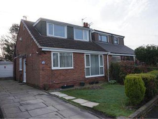 3 Bedrooms Semi detached house for sale in Lincoln Avenue, Little Lever, Bolton BL3
