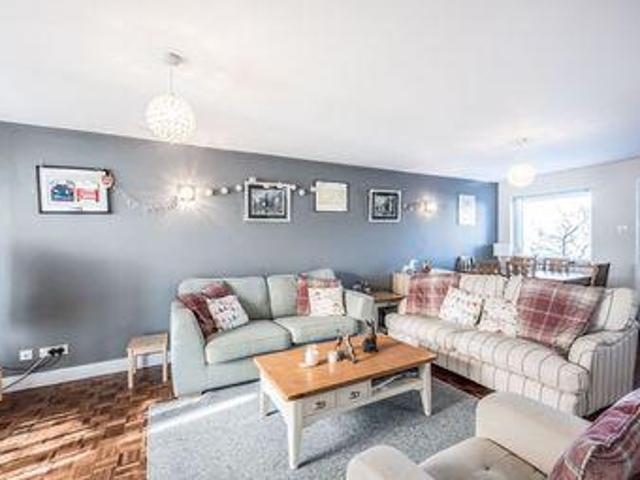 3 Bedrooms Semi detached house for sale in Lincroft, Oakley, Bedford MK43