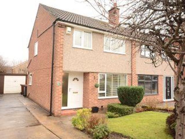 3 Bedrooms Semi detached house for sale in Linton Drive, Leeds, West Yorkshire LS17