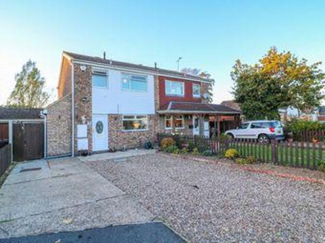 3 Bedrooms Semi detached house for sale in Lucerne Road, Elmstead, Colchester CO7