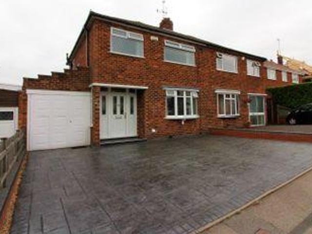 3 Bedrooms Semi detached house for sale in Lupton Avenue, Styvechale, Coventry CV3