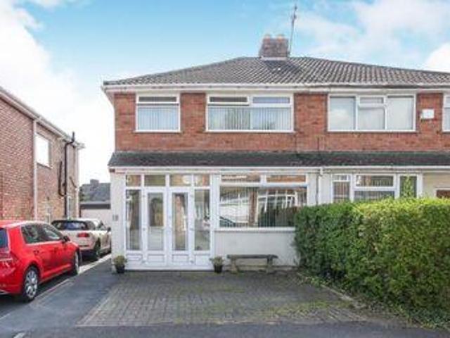 3 Bedrooms Semi detached house for sale in Mowe Croft, Birmingham. B37