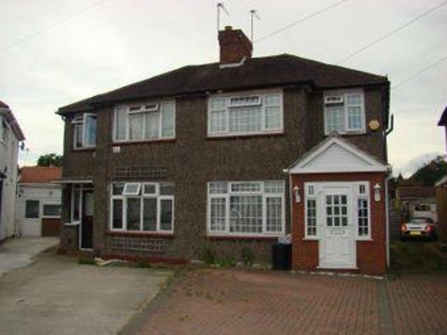 3 Bedrooms Semi detached house for sale in Monmouth Road, Hayes, Middlesex UB3