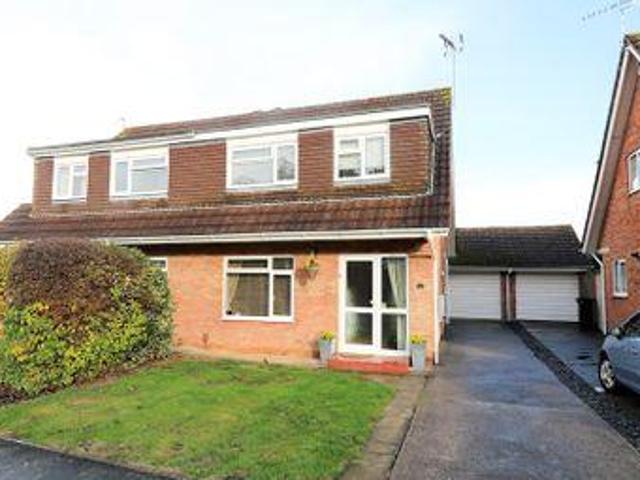 3 Bedrooms Semi detached house for sale in Montague Road, Saltford, Bristol BS31