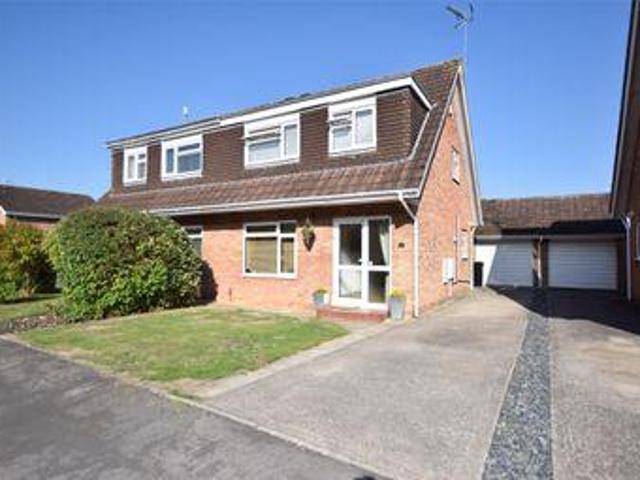 3 Bedrooms Semi detached house for sale in Montague Road, Saltford, Bristol BS31