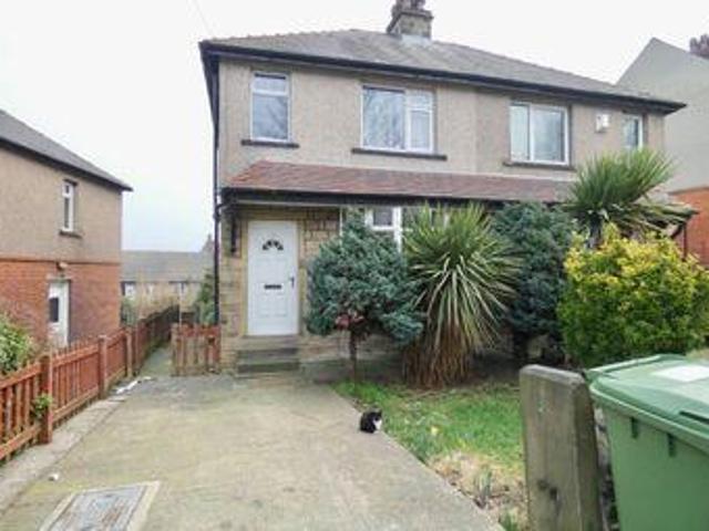 3 Bedrooms Semi detached house for sale in Moor End Road, Lockwood, Huddersfield HD4