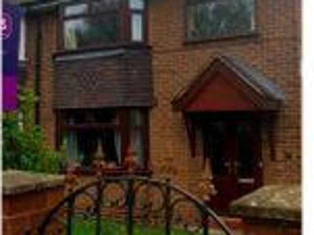 3 Bedrooms Semi detached house for sale in Moor Road, Manchester M23