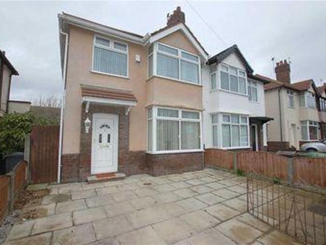 3 Bedrooms Semi detached house for sale in Moorside Road, Crosby, Liverpool L23