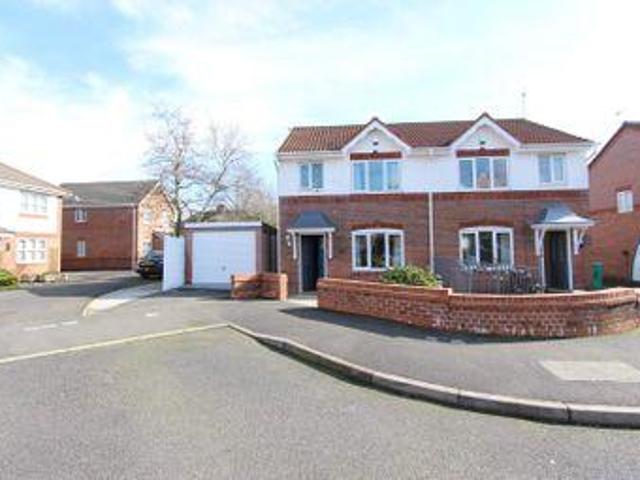 3 Bedrooms Semi detached house for sale in Moorsley Drive, Blackely, Manchester M9