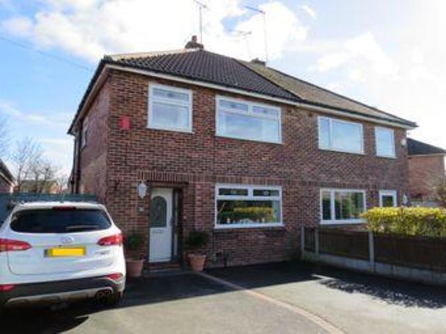 3 Bedrooms Semi detached house for sale in Morland Avenue, Bromborough, Wirral CH62