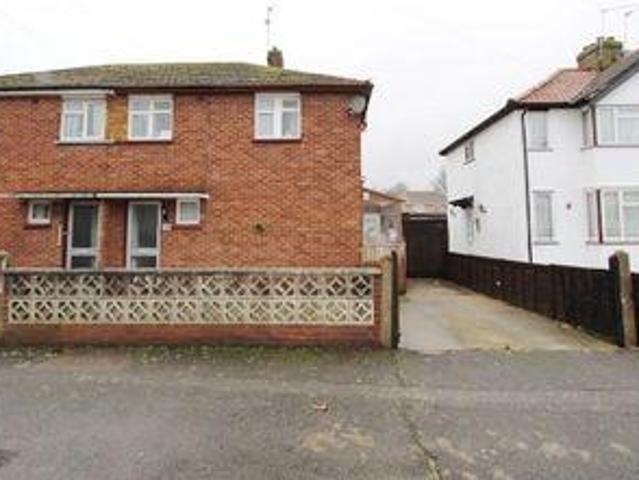 3 Bedrooms Semi detached house for sale in Maxwell Road, West Drayton UB7