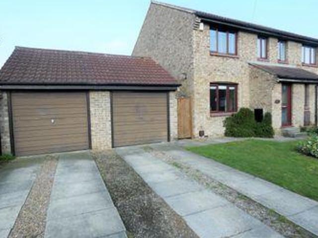 3 Bedrooms Semi detached house for sale in Maybury Avenue, Durkar, Wakefield WF4
