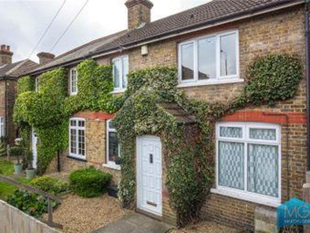 3 Bedrooms Semi detached house for sale in Mays Lane, Barnet, Hertfordshire EN5