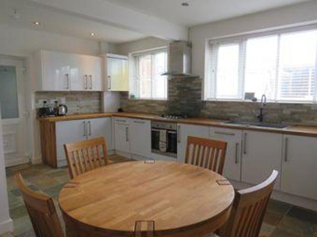 3 Bedrooms Semi detached house for sale in Mayswood Grove, Quinton, Birmingham B32