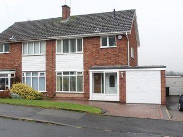 3 Bedrooms Semi detached house for sale in Maidstone Drive, Wordsley, Stourbridge DY8