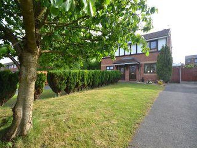 3 Bedrooms Semi detached house for sale in Malpas Avenue, Whelley, Wigan WN1